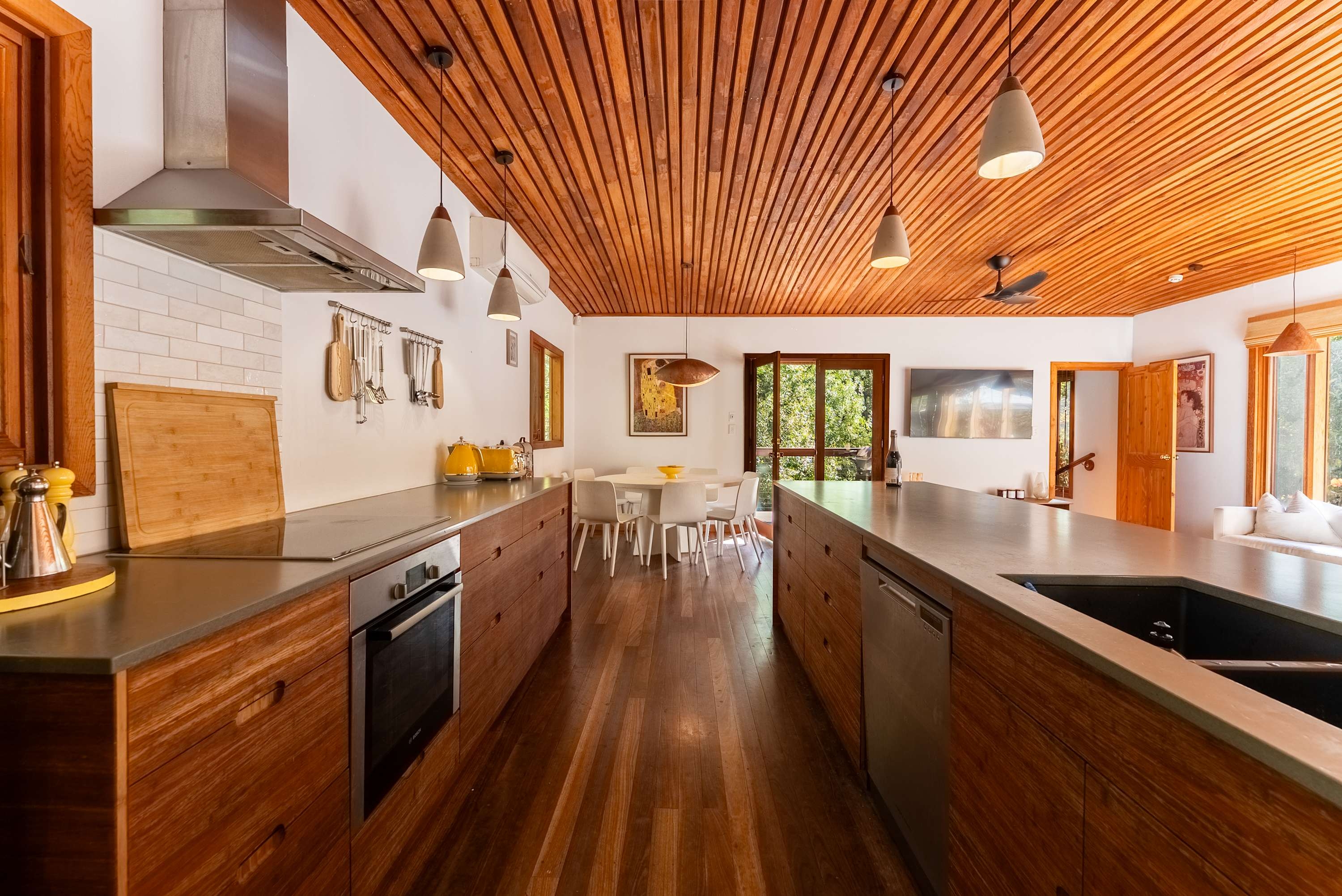 Secluded South Australia Three-Bedroom Cottage near Mount Lofty ...