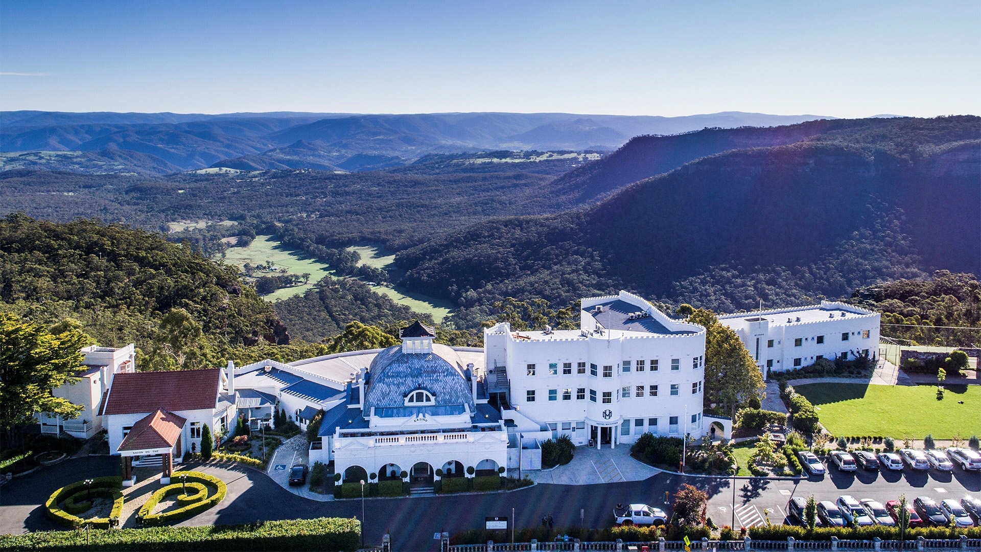 Iconic Blue Mountains Heritage Luxury with Daily Sparkling Wine ...