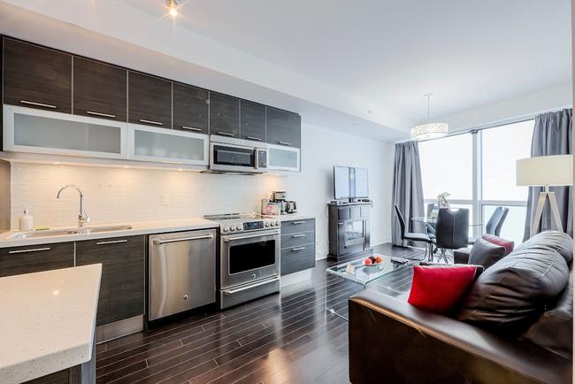 Canada Suites on Bay, Toronto - Luxury Escapes AU