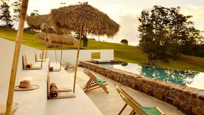 Byron Bay Hinterland Retro Ranch-Style Retreat with Daily Breakfast ...