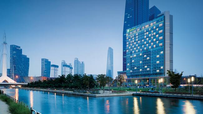 Sophisticated Stay in South Korea's 'Smart City' with Rooftop Bar ...