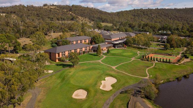 Country Club Tasmania (Launceston) - Today's 2025/26 Deal - Luxury Escapes
