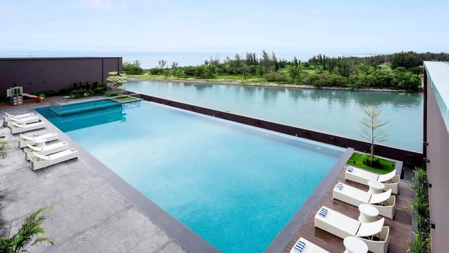 Sarawak Waterfront Pullman Miri Escape near Gunung Mulu National Park ...