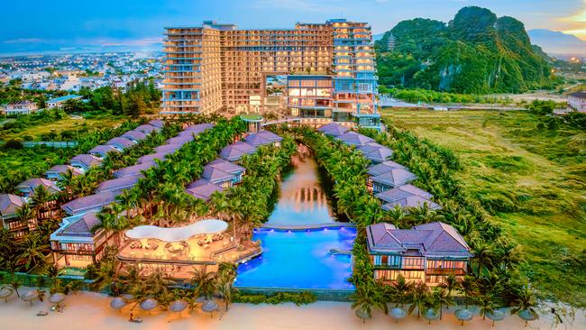 Da Nang Beachfront Escape with Daily Breakfast, Daily Lunch or Dinner ...