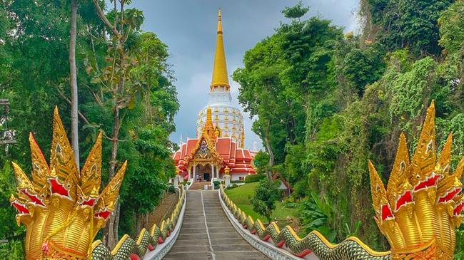 Discover the Tranquil Beauty of Buddhist Architecture on an Awe ...