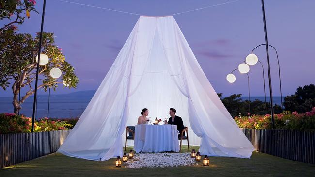 Bali: Romantic Multi-Course Dinner For Two under the Stars with ...