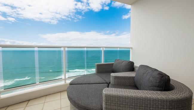 Pacific Views Resort, Main Beach - Luxury Escapes AU