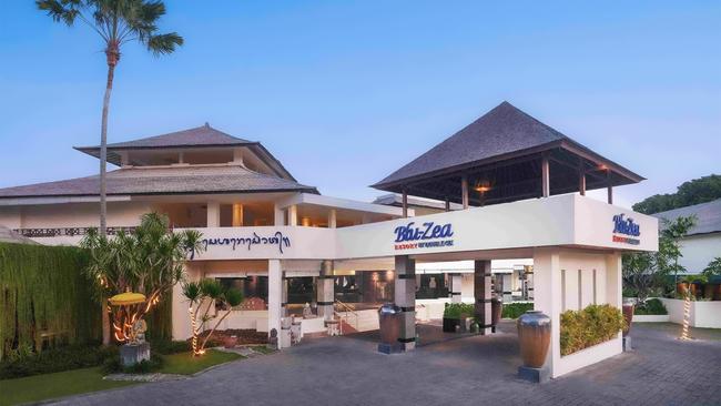 Blissful Bali Escape Moments from Seminyak Beach with Lagoon-Style Pool ...