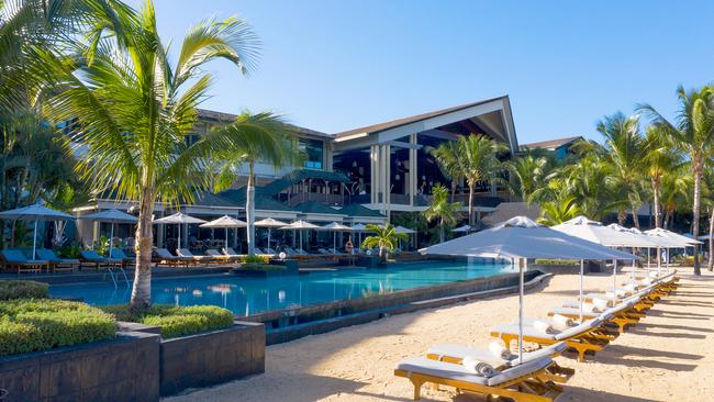 Beachfront Mauritius Hideaway with Poolside Bar, Balaclava, Mauritius