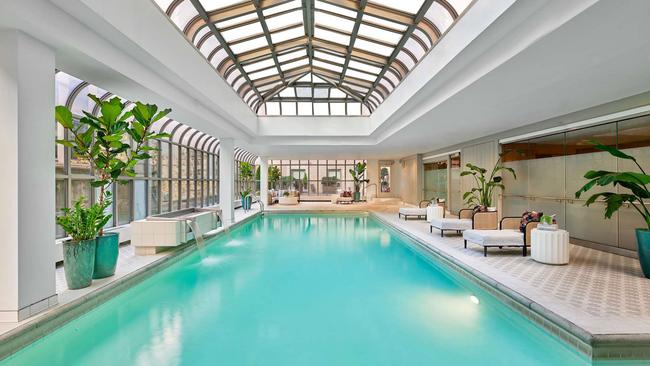 Landmark Downtown Seattle Escape with Onsite Dining, Pool & Spa ...