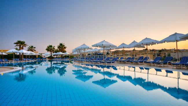 Five-Star Malta Seaside Escape with Rooftop Infinity Pool Overlooking ...