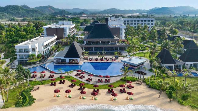 Beachfront Pullman Lombok Escape with Five Bars & Restaurants, Free ...