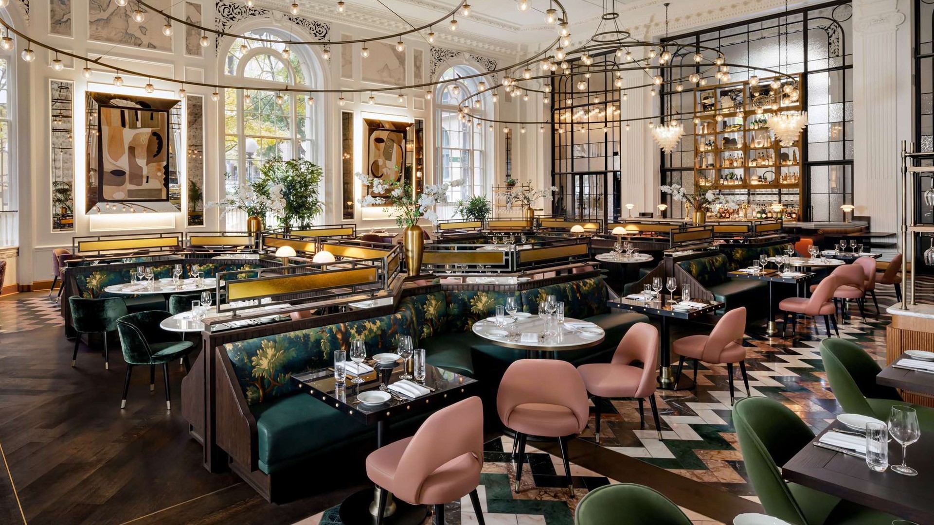 Landmark Downtown Seattle Escape with Onsite Dining, Pool & Spa ...