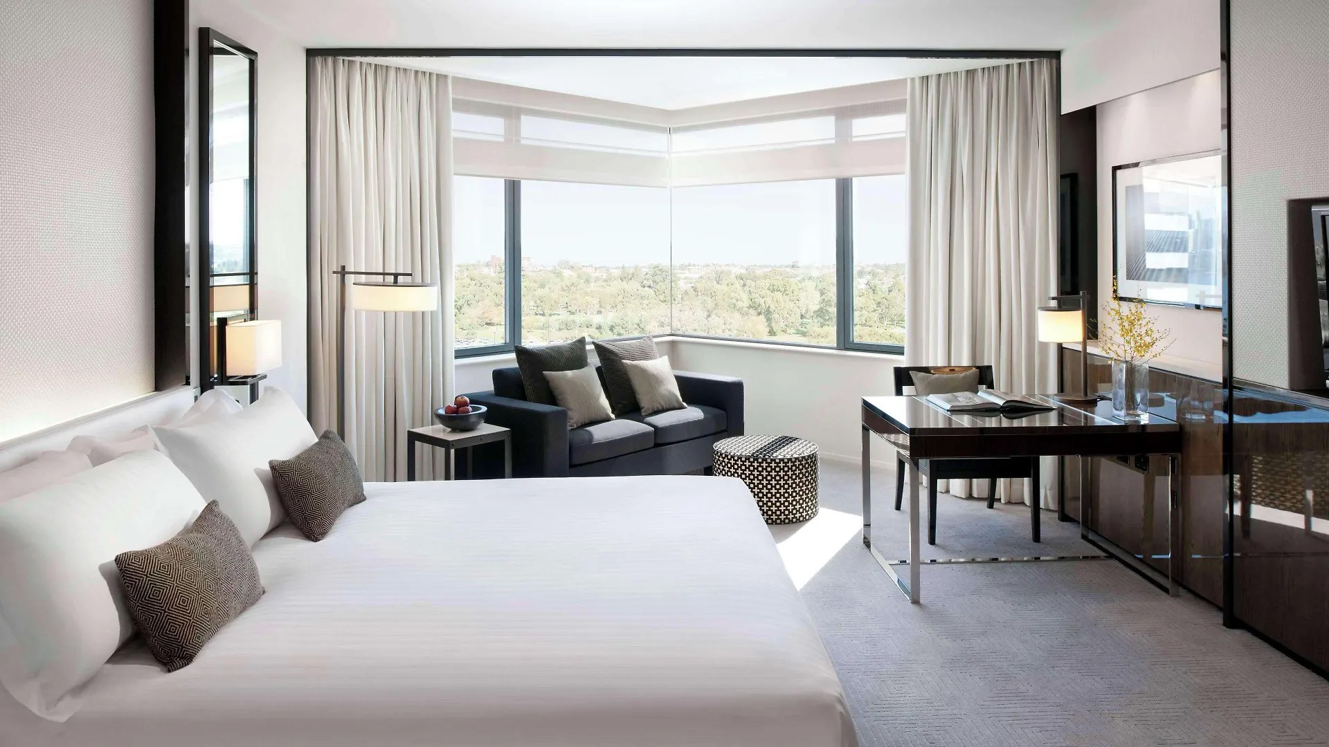 Crown Metropol Perth (Perth) - Today's 2026/27 Deal - Luxury Escapes