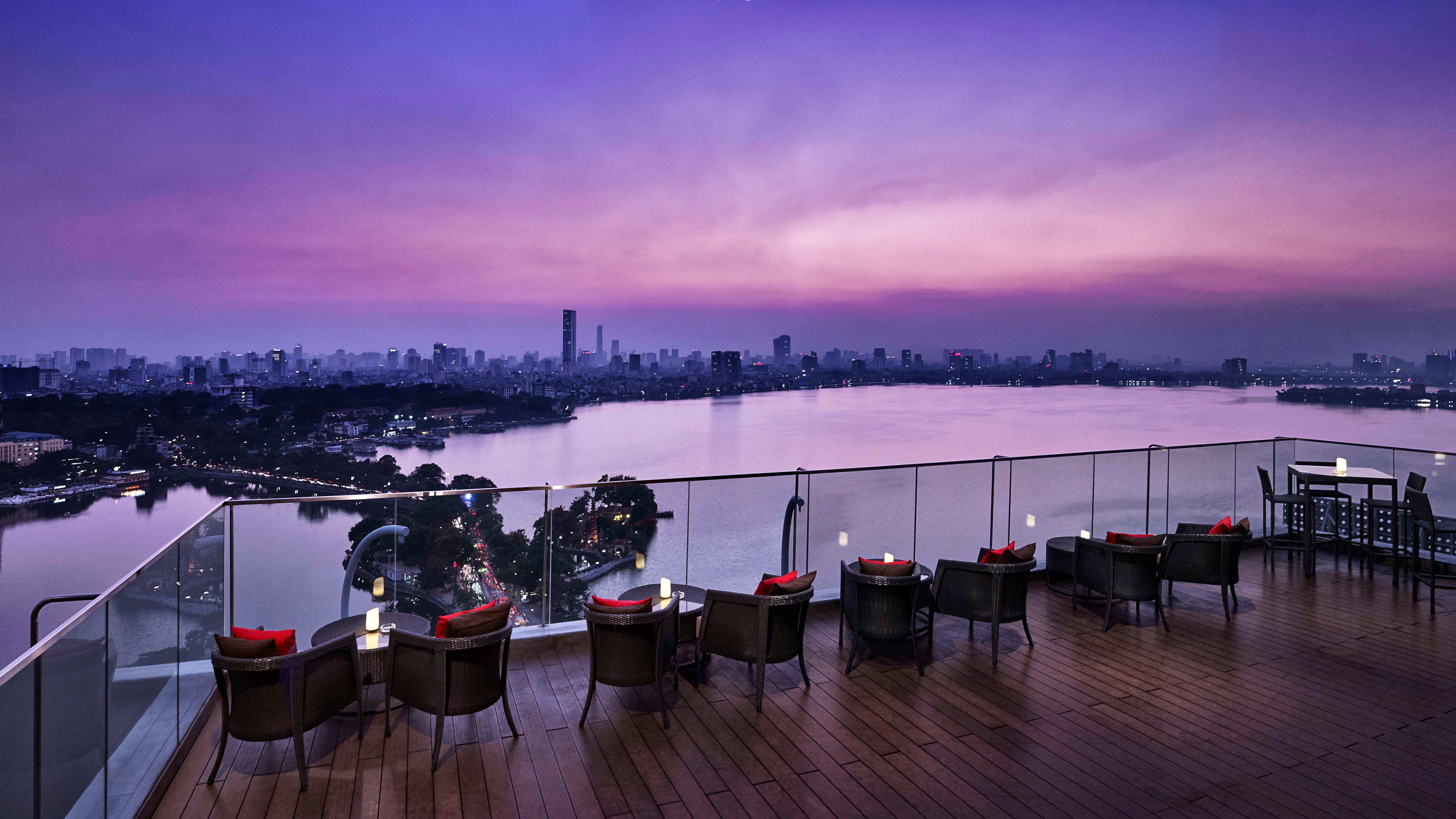 Pan Pacific Hanoi: Club Access and Water Views, Hanoi, Vietnam