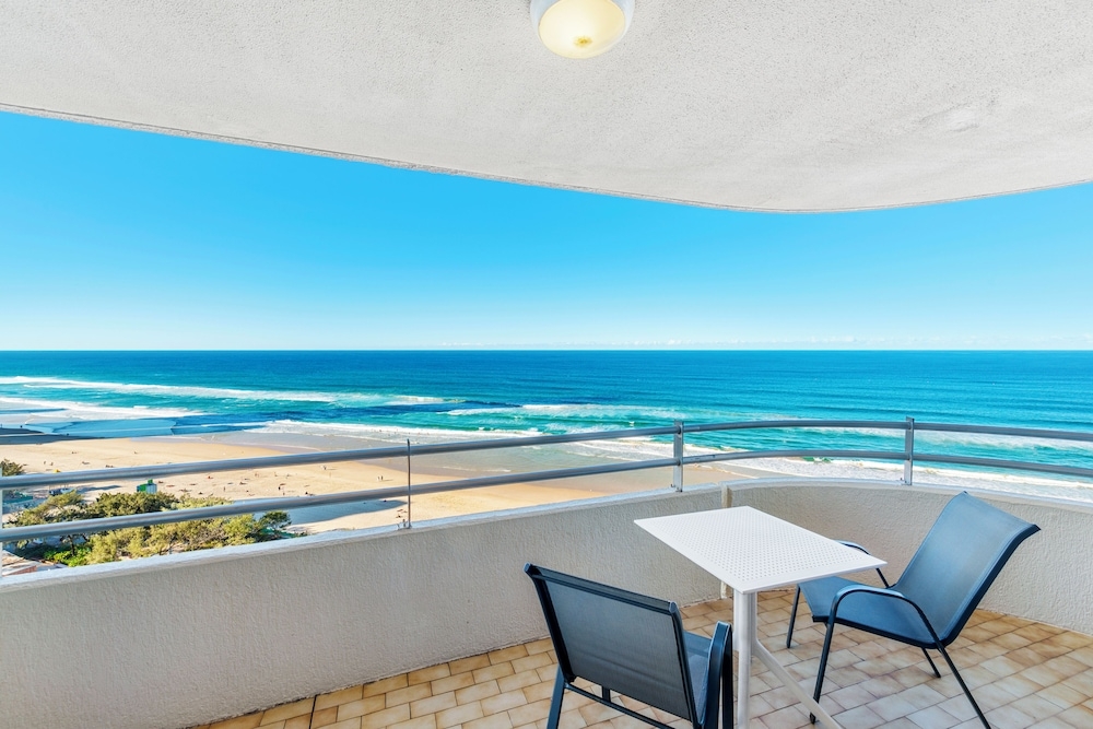 Zenith Ocean Front Apartments, Surfers Paradise - Luxury Escapes NZ