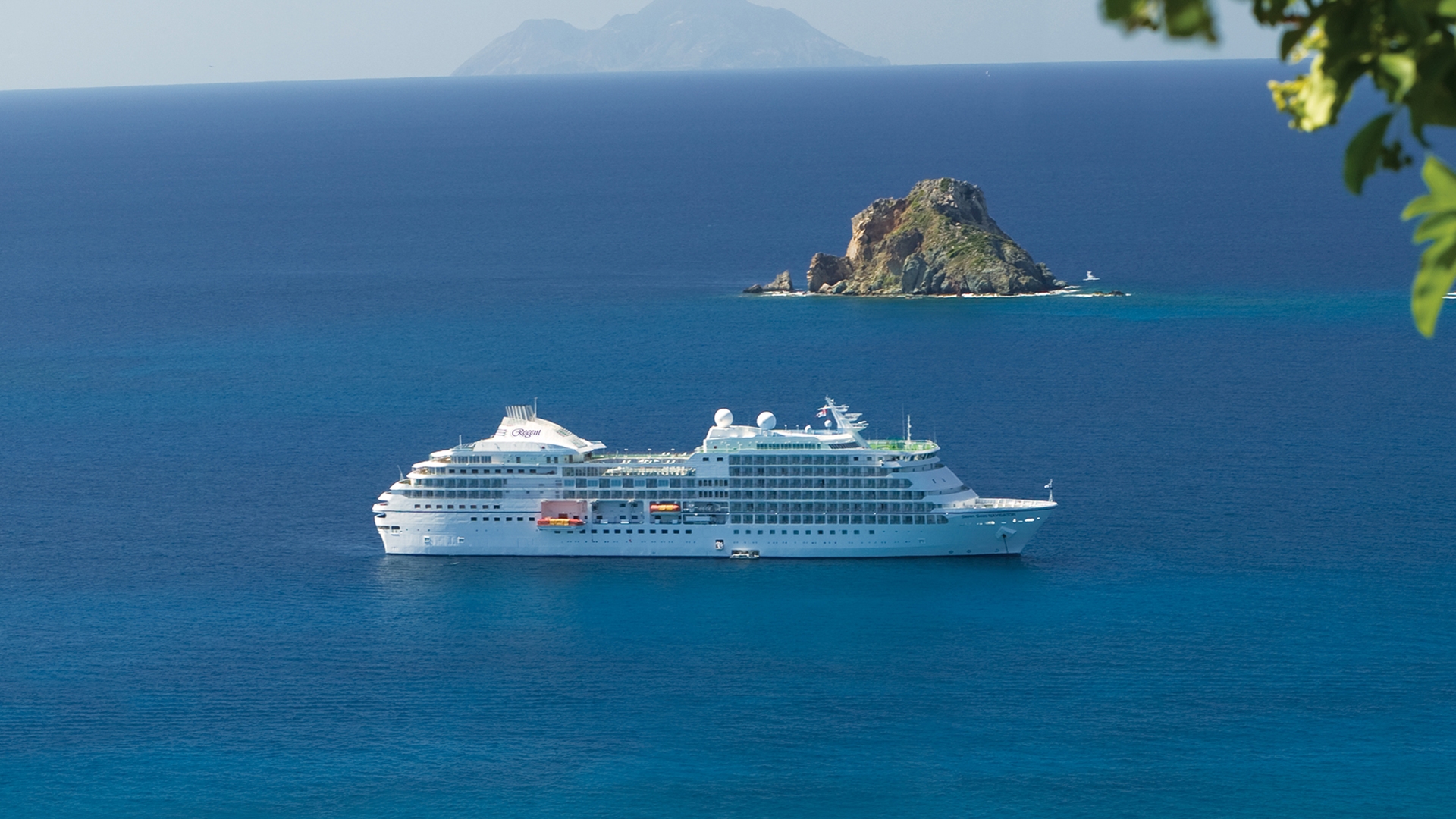 14 Night South Pacific Cruise | Luxury