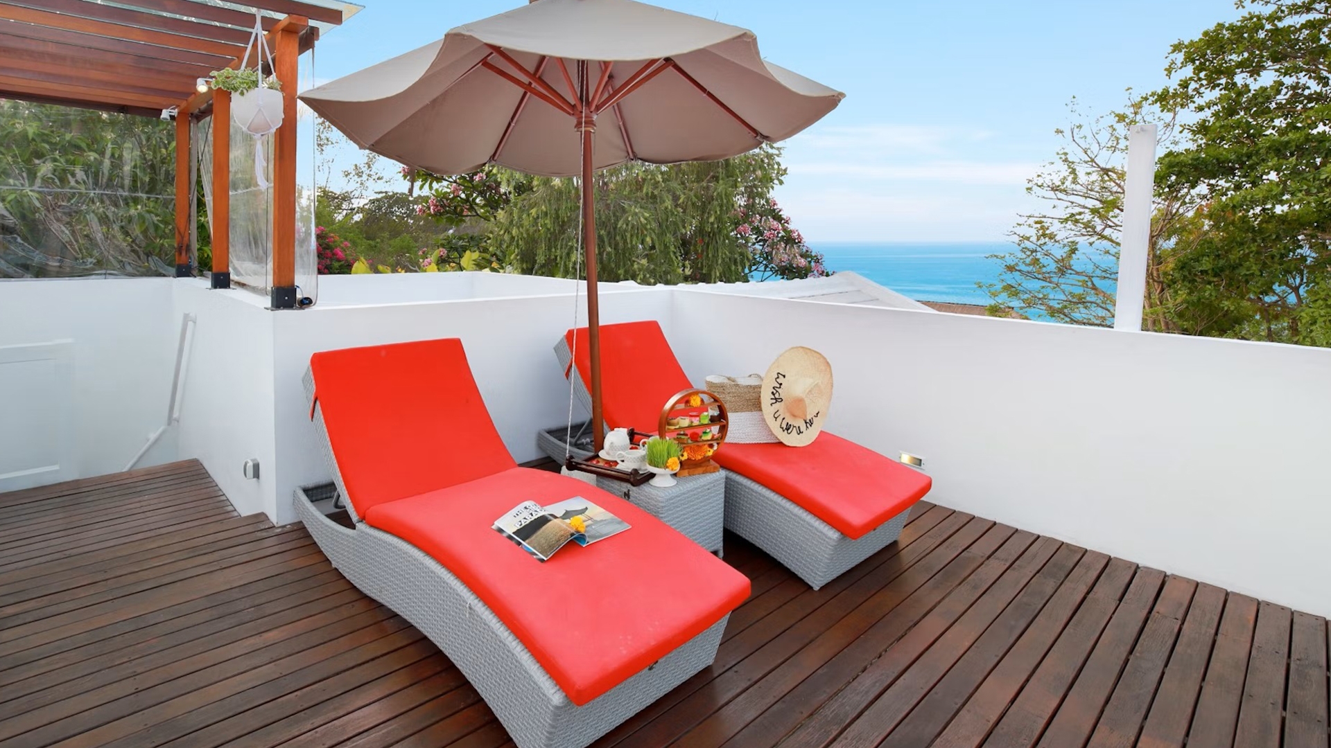 Secluded Bali Villa with Rooftop Terrace & Ocean Views, Jimbaran, Bali