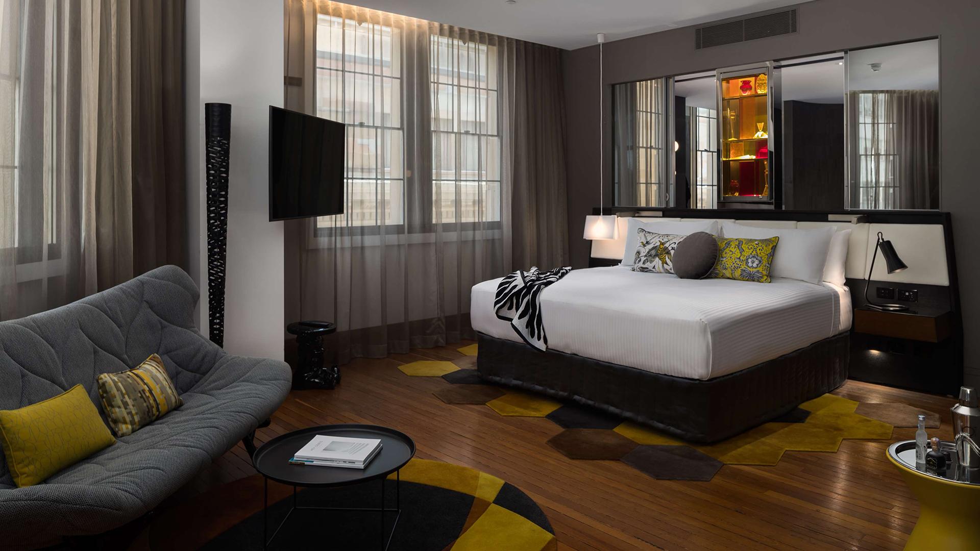 Five-Star QT Sydney Escape near Iconic State Theatre, Sydney, New South Wales