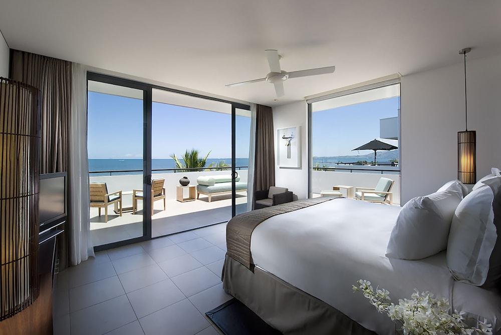Hilton Fiji Beach Resort and Spa, Nadi - Luxury Escapes AU