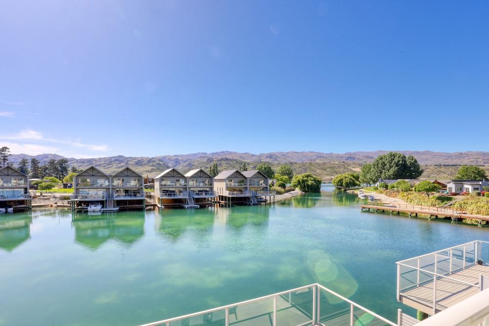 Marsden Lake Resort Central Otago, Mount Pisa - Luxury Escapes AU