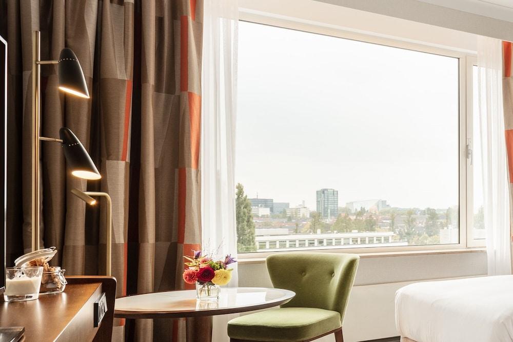 Hilton Amsterdam, Amsterdam - Luxury Escapes US