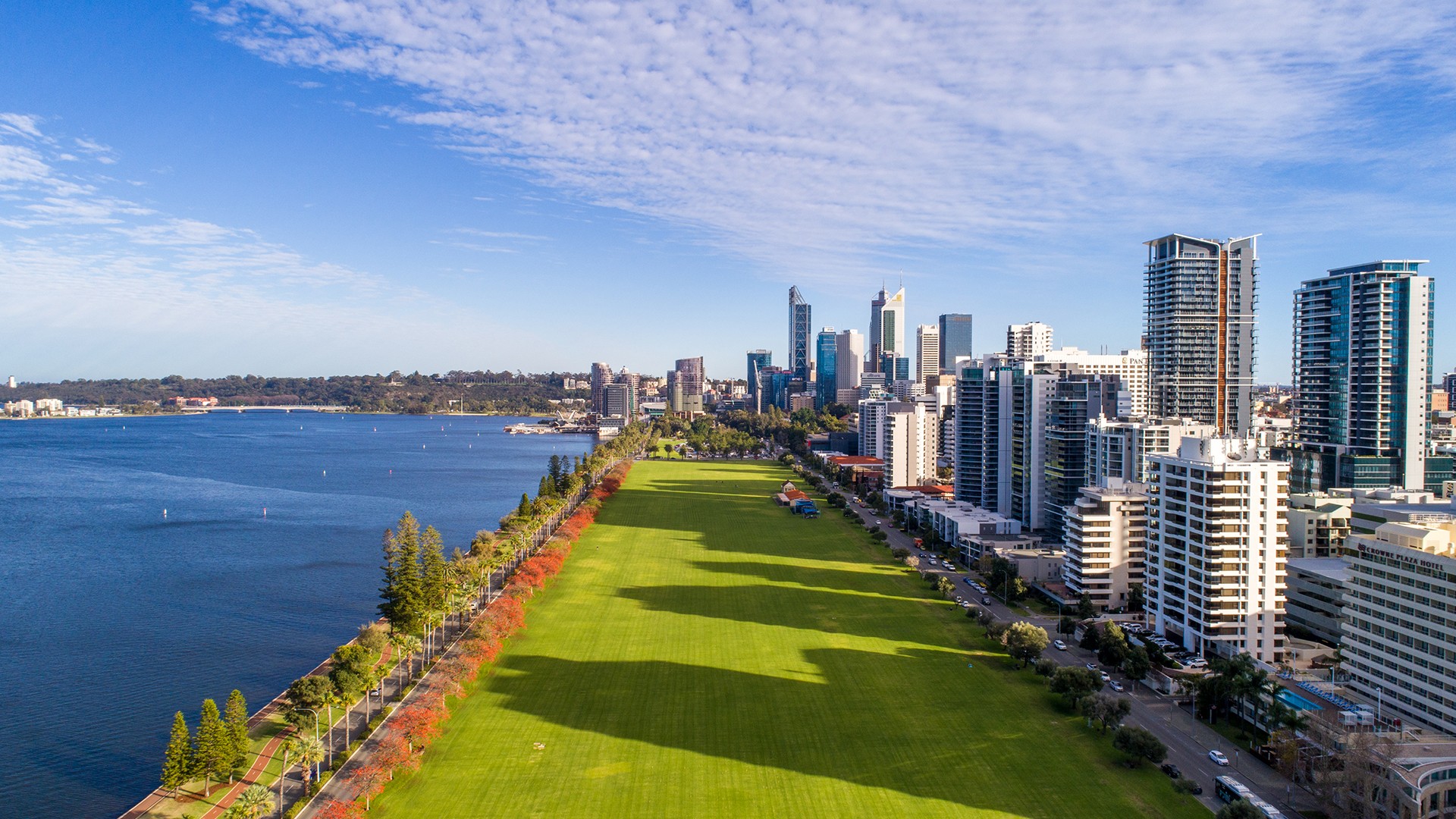 Perth CBD Escape with Open-Air Infinity Pool & Swan River Views, Perth ...