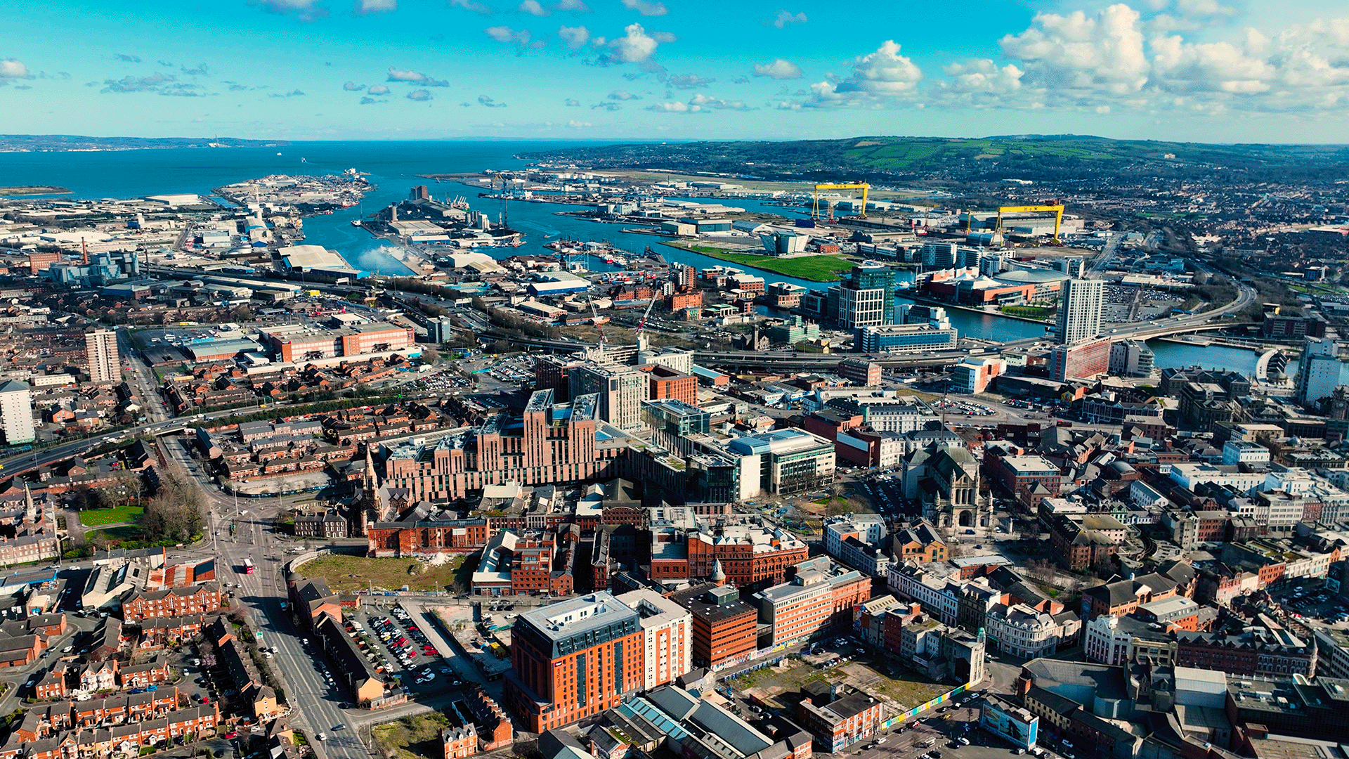 Ireland Highlights Tour with Giant's Causeway & Blarney Castle | Luxury