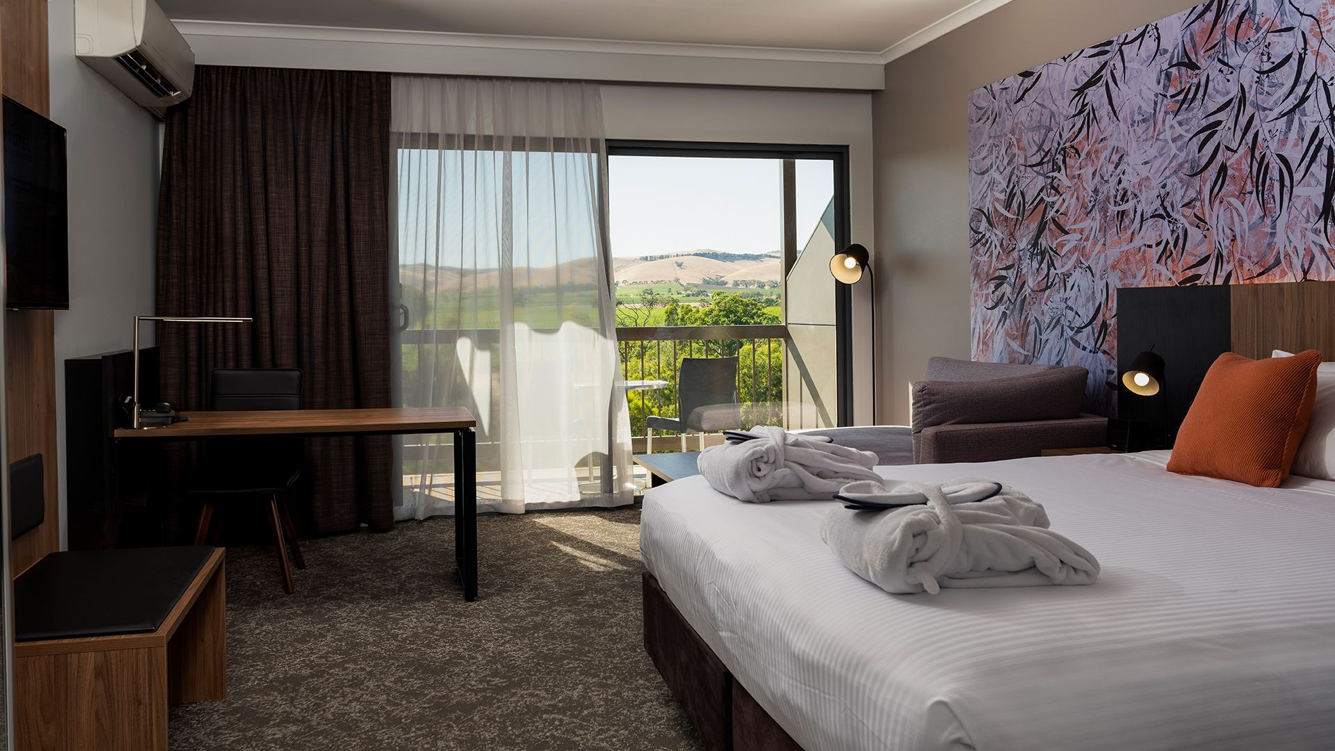 Barossa Valley Novotel Escape with Wine Tasting, Daily Breakfast ...