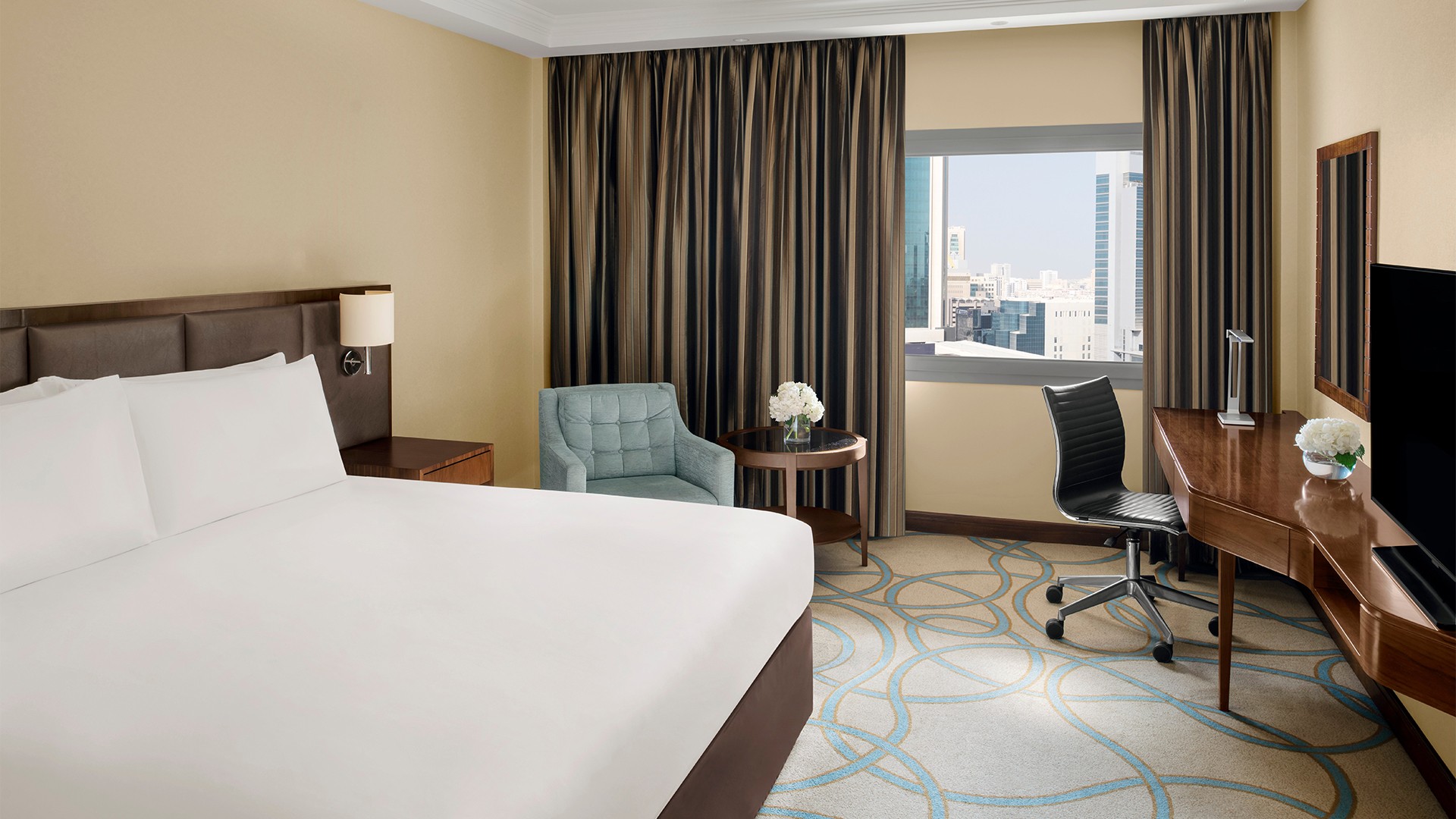 Five-Star Middle Eastern Escape Overlooking Bahrain Harbour, Manama ...