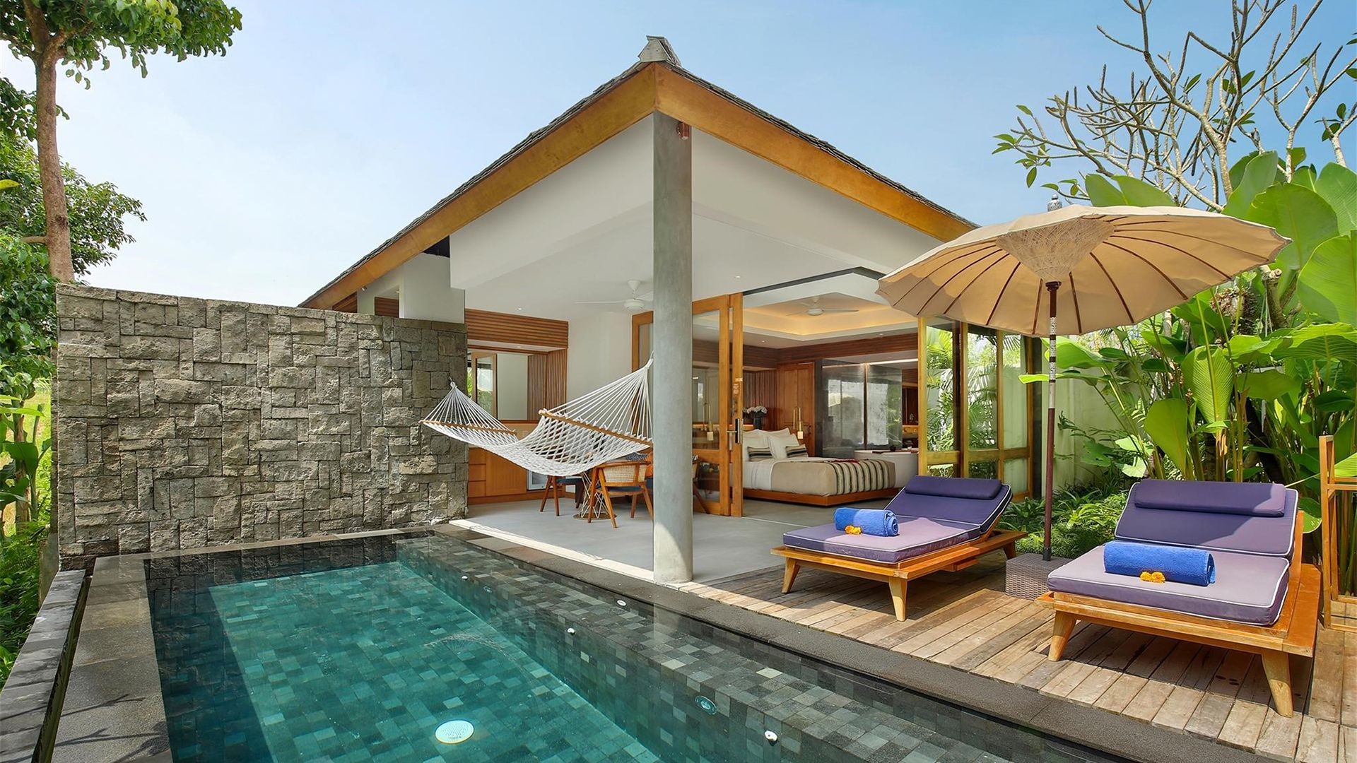 Romantic Ubud Suite Escape with Infinity Pool , Ubud, Bali