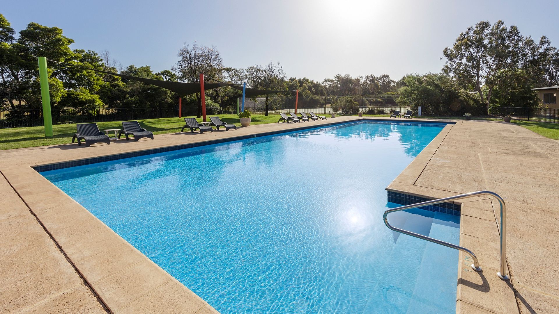 Phillip Island Ramada Two- & Three-Bedroom Villa Retreat with Two Pools ...