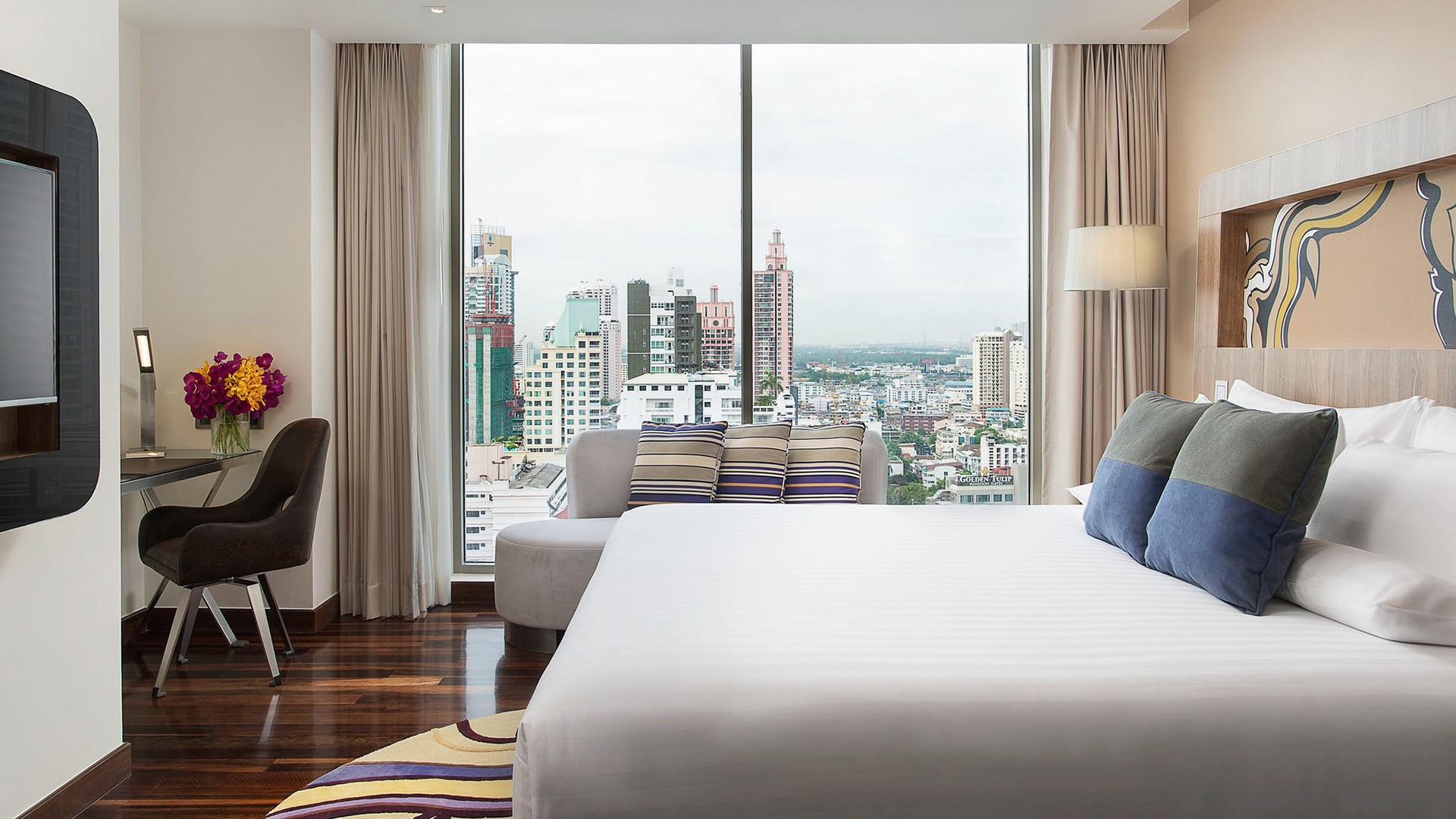 Sophisticated Bangkok Novotel Escape in the Heart of Sukhumvit with ...