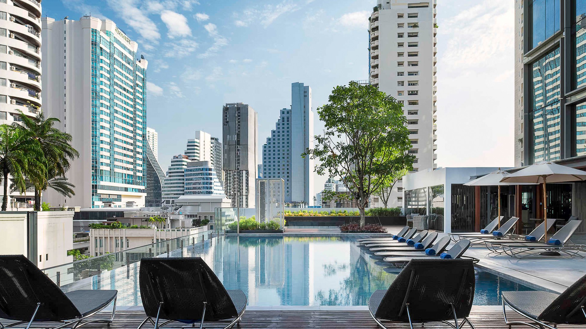 Sophisticated Bangkok Novotel Escape in the Heart of Sukhumvit with ...