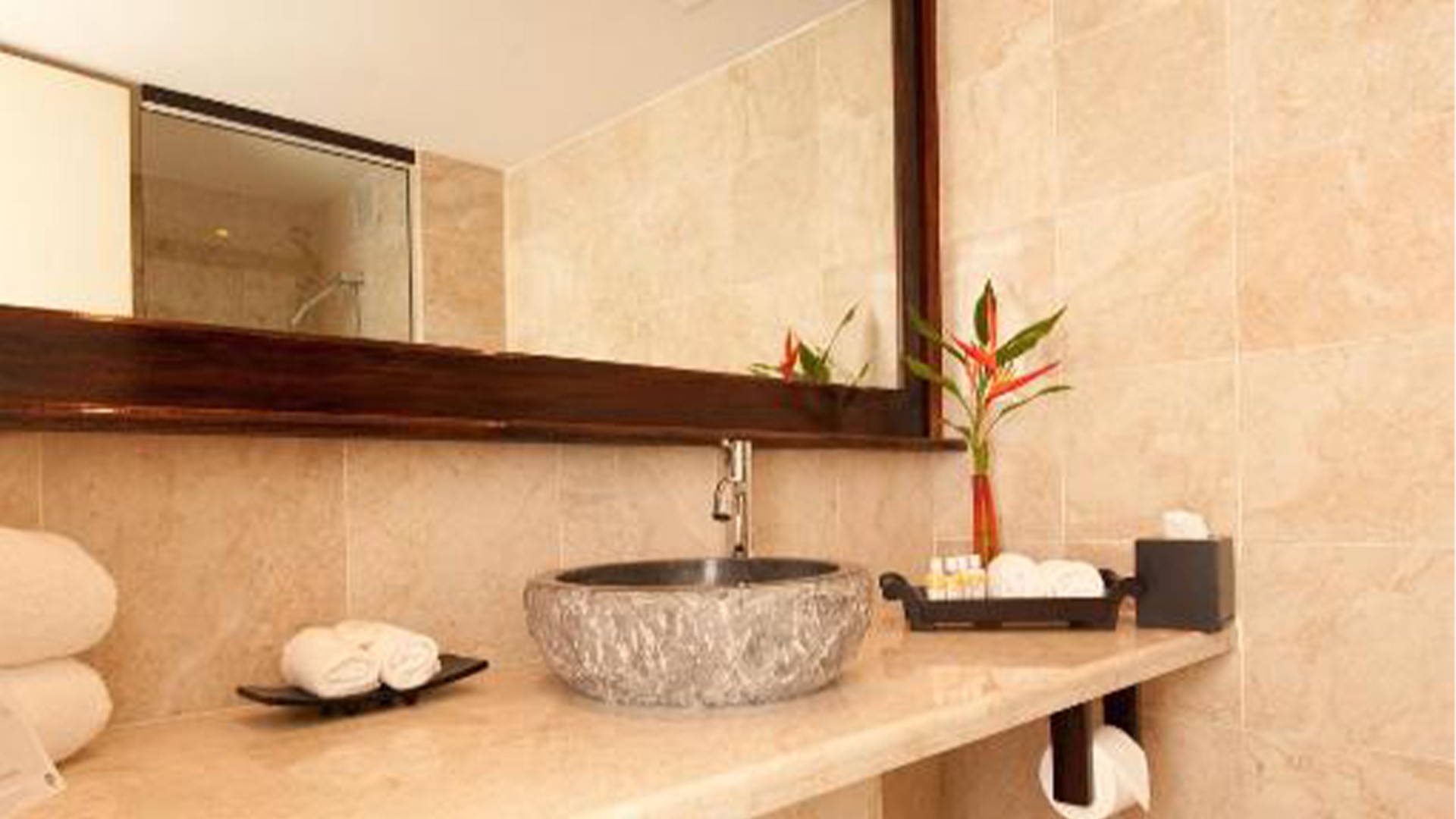 Fiji Pacific Harbour Beachfront Retreat with Direct Beach Access ...