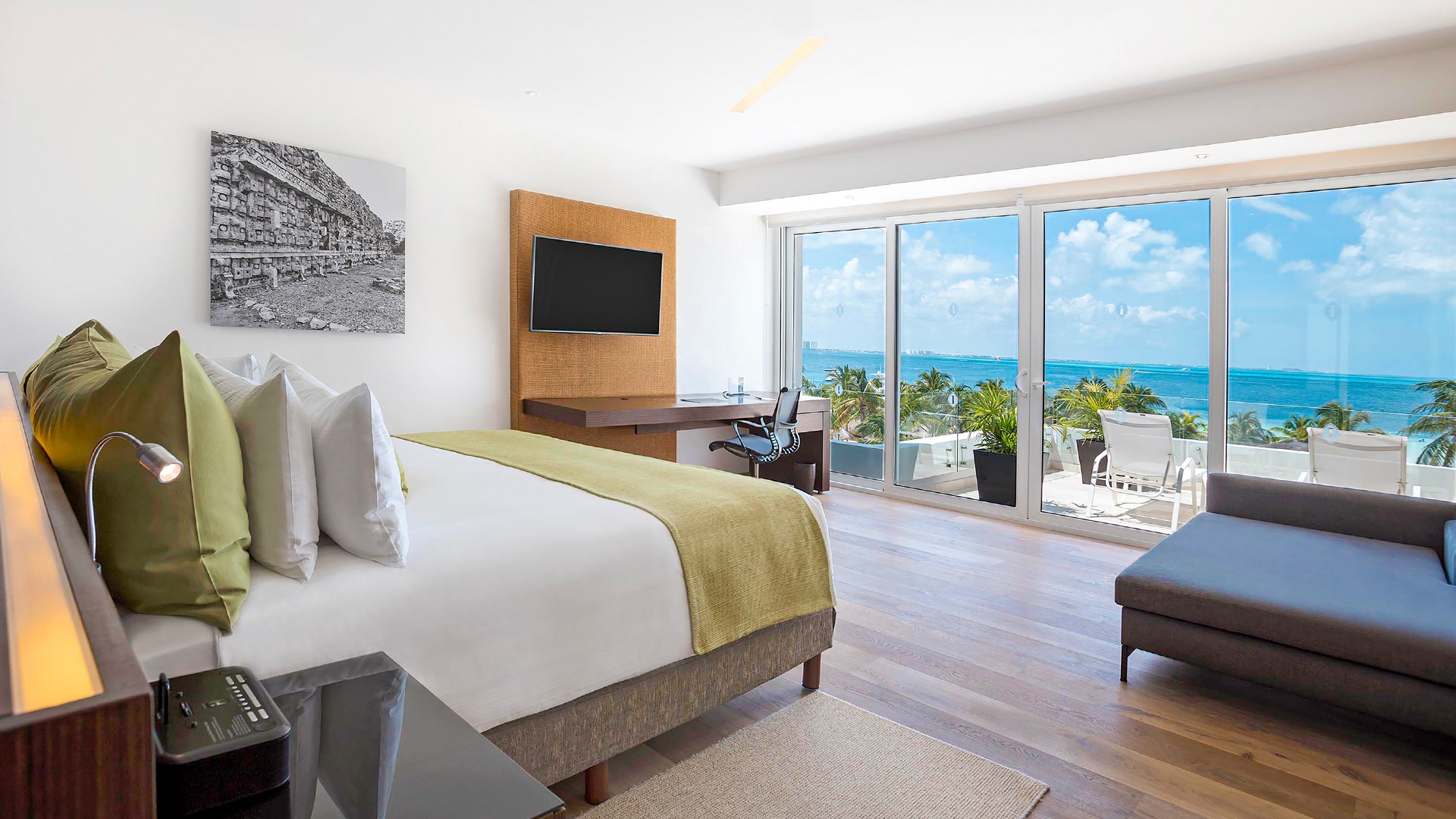 Luxe Five-Star Beachfront Resort Surrounded by Crystal Clear Caribbean ...