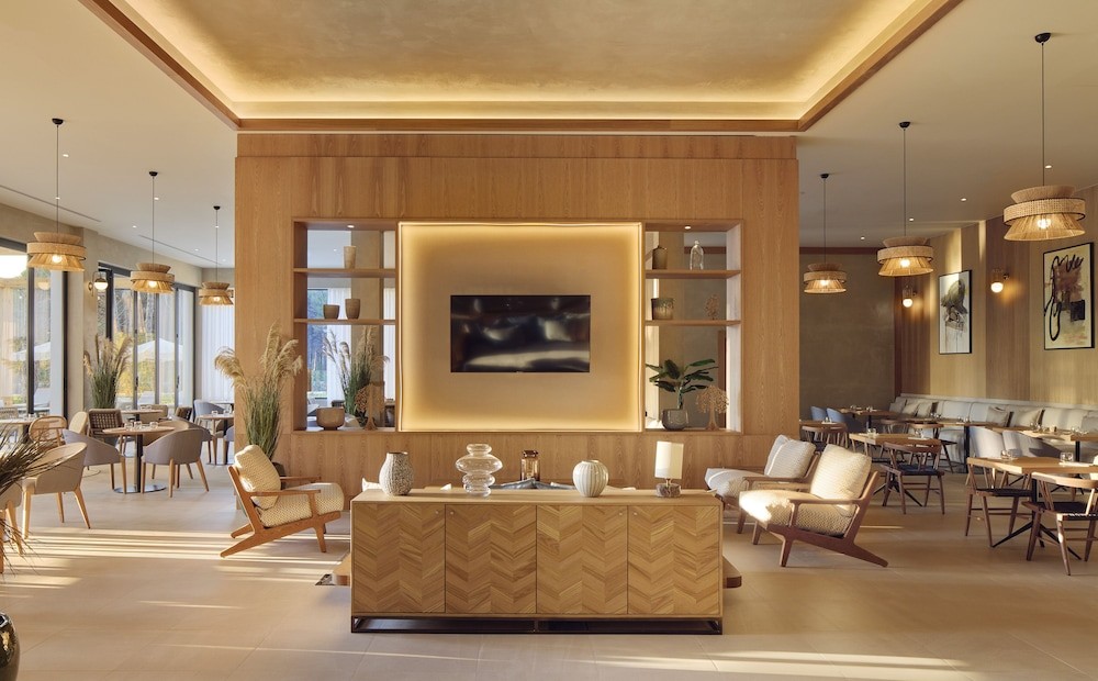 Melia Durres Albania, Ishëm - Luxury Escapes US