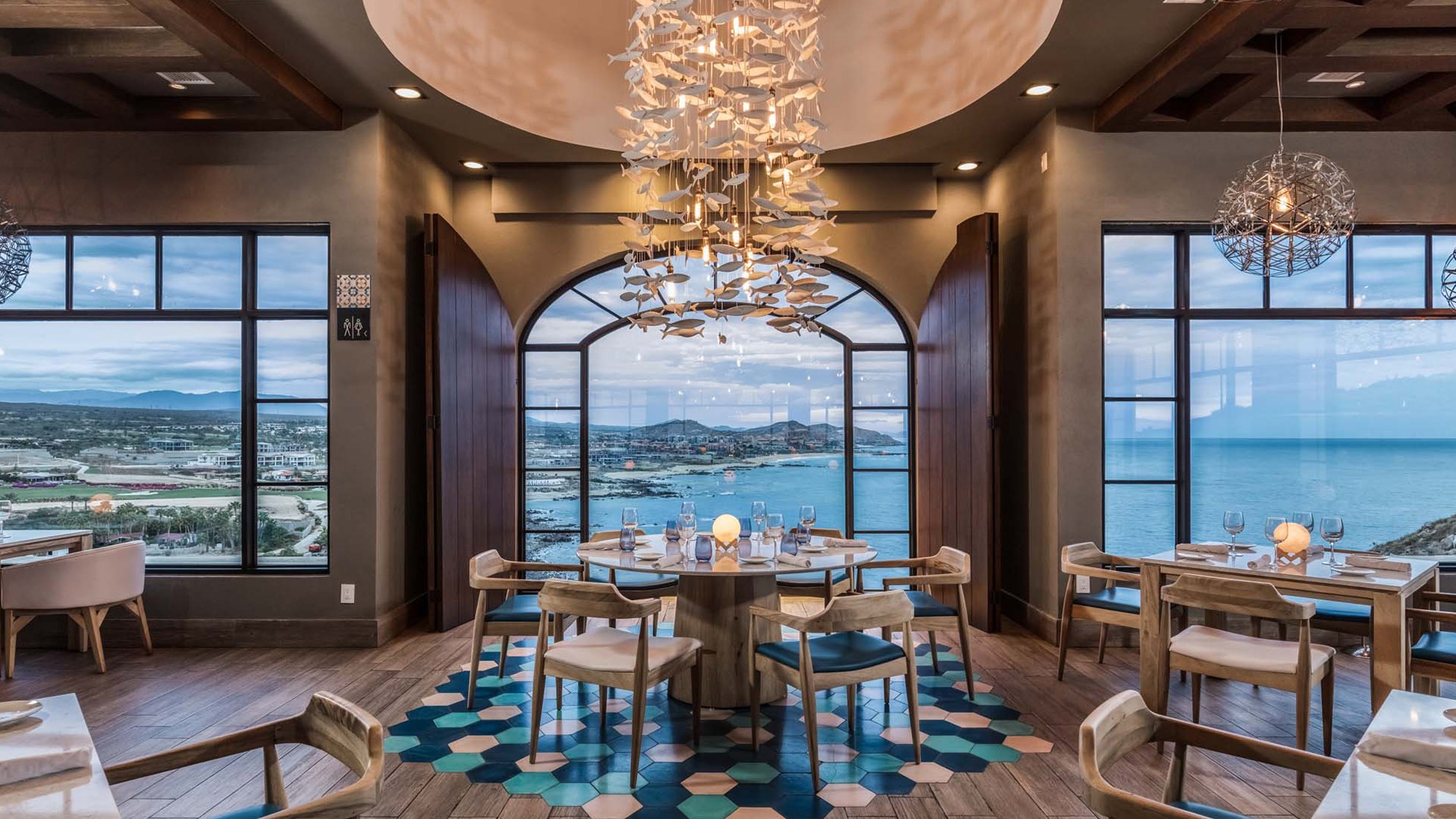 Cabo San Lucas Oceanfront Luxury with Rooftop Pool & Bar, Cabo San ...