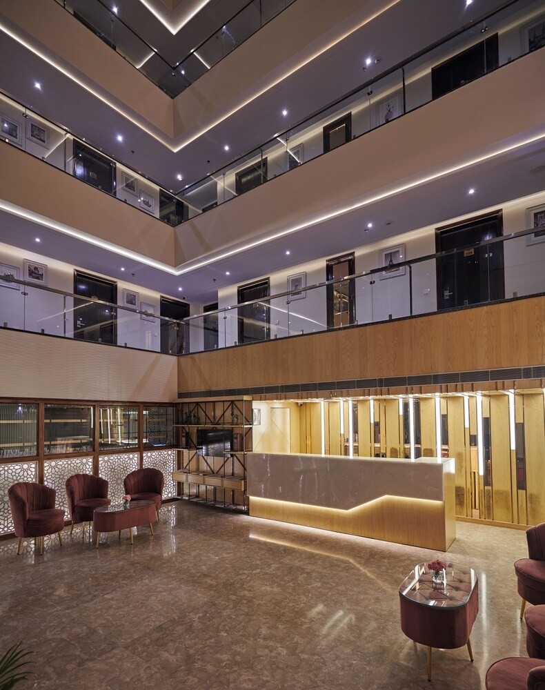 Deventure Sarovar Portico Patel Nagar, New Delhi - Luxury Escapes US