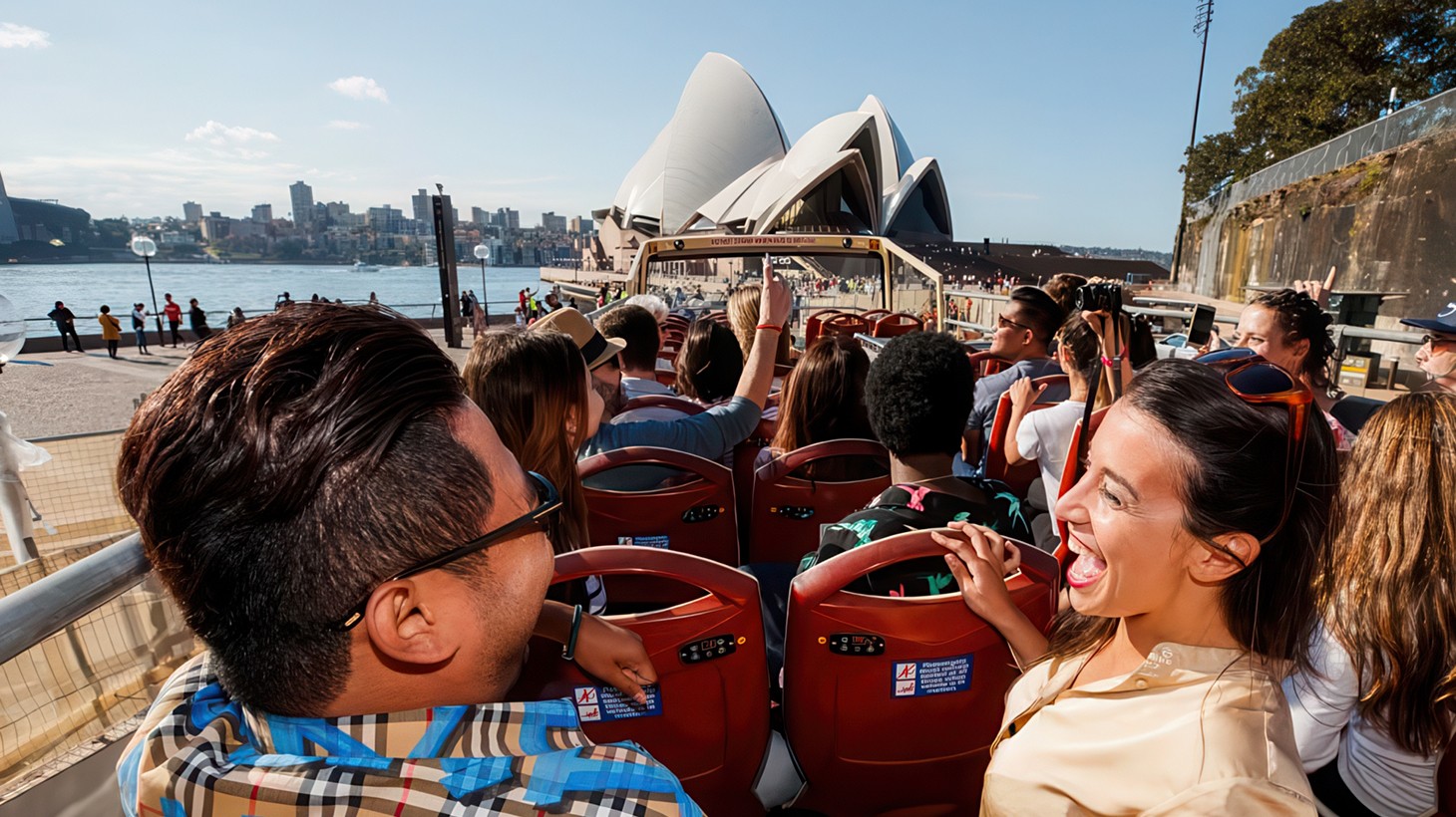 Sydney: 48-Hour Hop-On, Hop-Off Bus Tour with City & Bondi Beach Routes