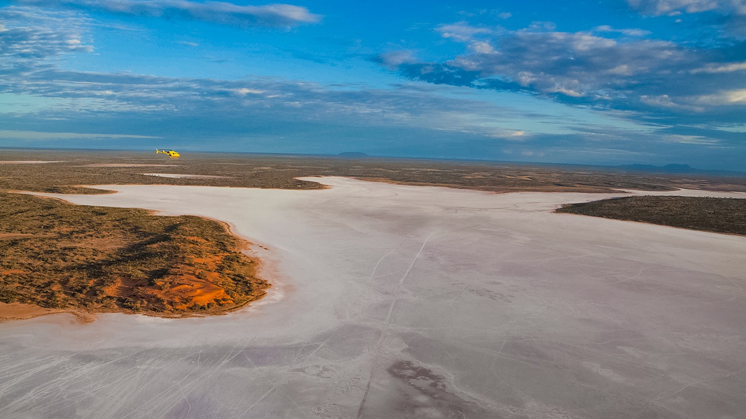 Uluru: 55-Minute Lake Amadeus, Uluru & Kata Tjuta Helicopter Scenic Flight