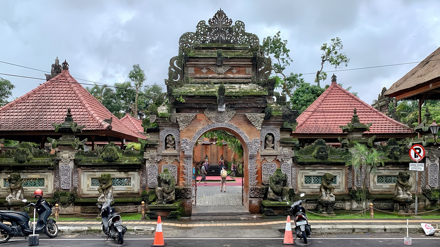 See the Enchanting Sights of Ubud on a Private Guided Highlights Tour ...