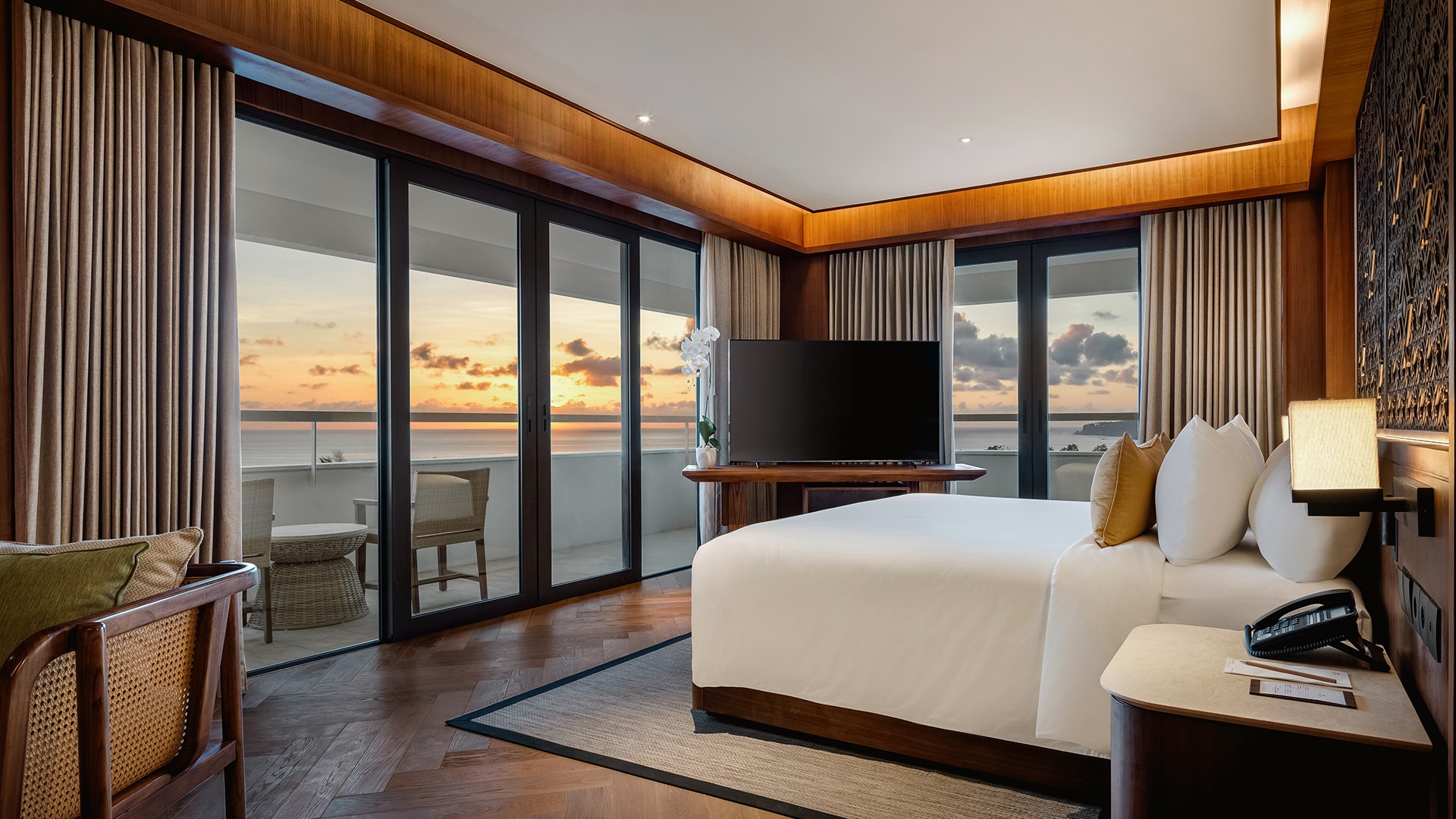 Grand Reopening: Bali Beachfront Oceanview Luxury with Daily Breakfast ...