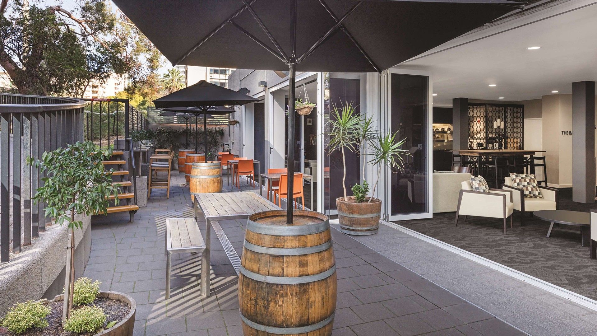 Stylish Central Perth Escape near Kings Park & Elizabeth Quay Precinct ...