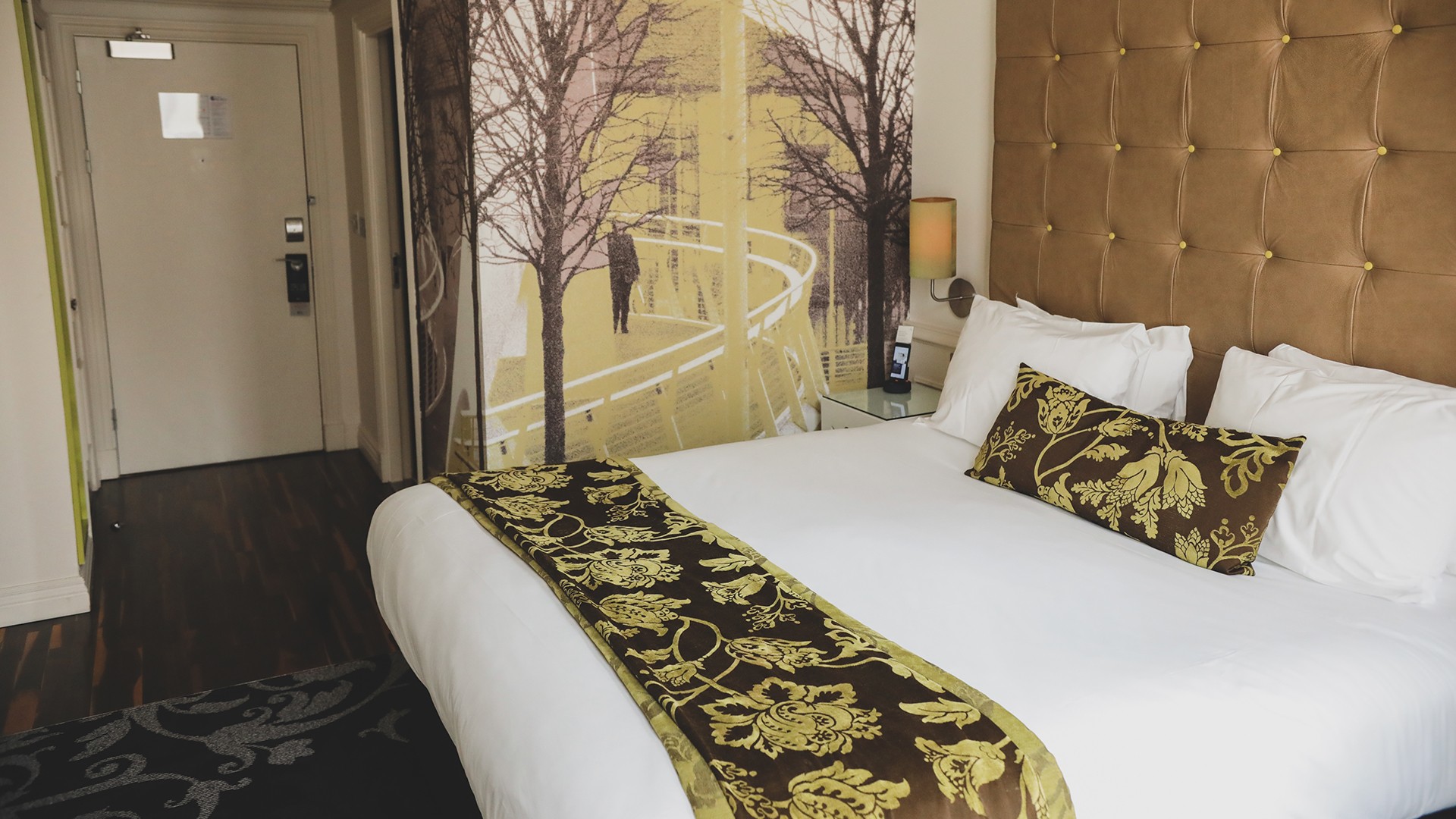 Stylish City Escape in the Heart of Glasgow’s Central District, Glasgow ...