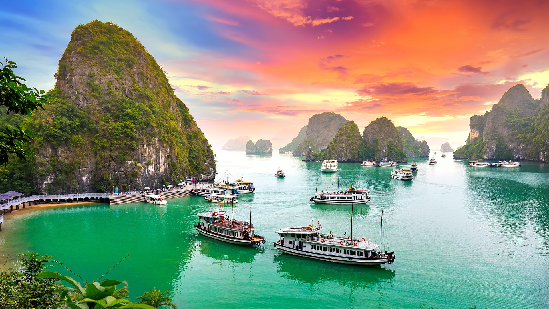Vietnam Highlights Tour with Four-Star Stays, Ha Long Bay Cruise, Hoi ...